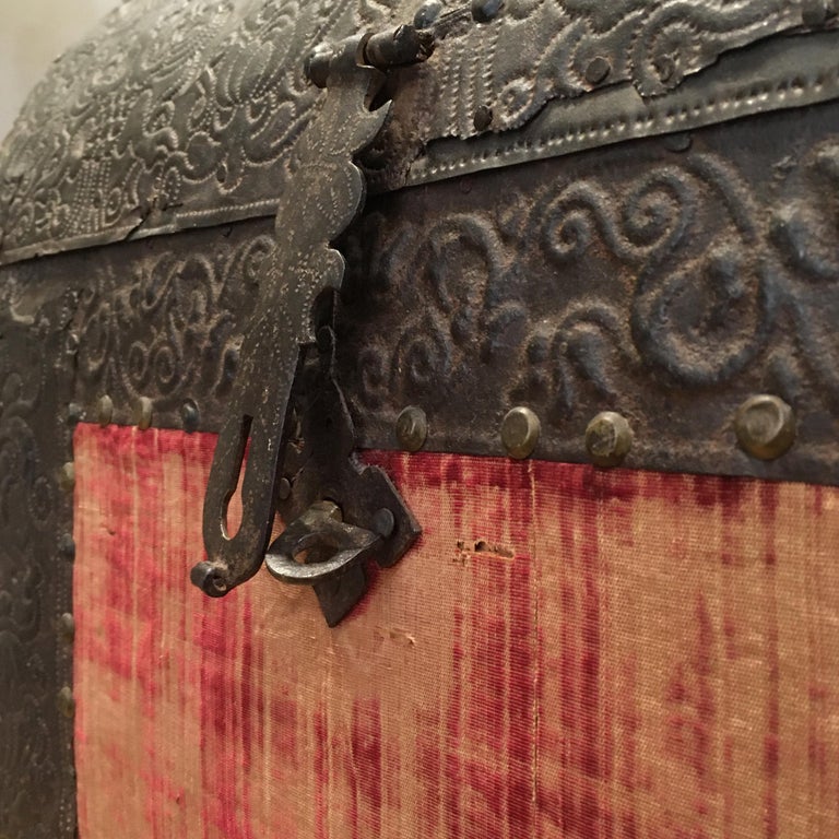 Late 15th Century Italian Renaissance Wedding Chest in Wood and Iron ...