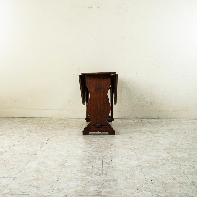 Late 17th Century French Hand Carved Oak Oval Gateleg Table or Drop ...