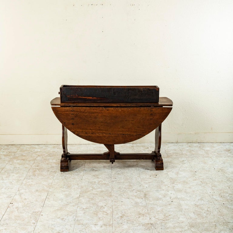 Late 17th Century French Hand Carved Oak Oval Gateleg Table or Drop ...
