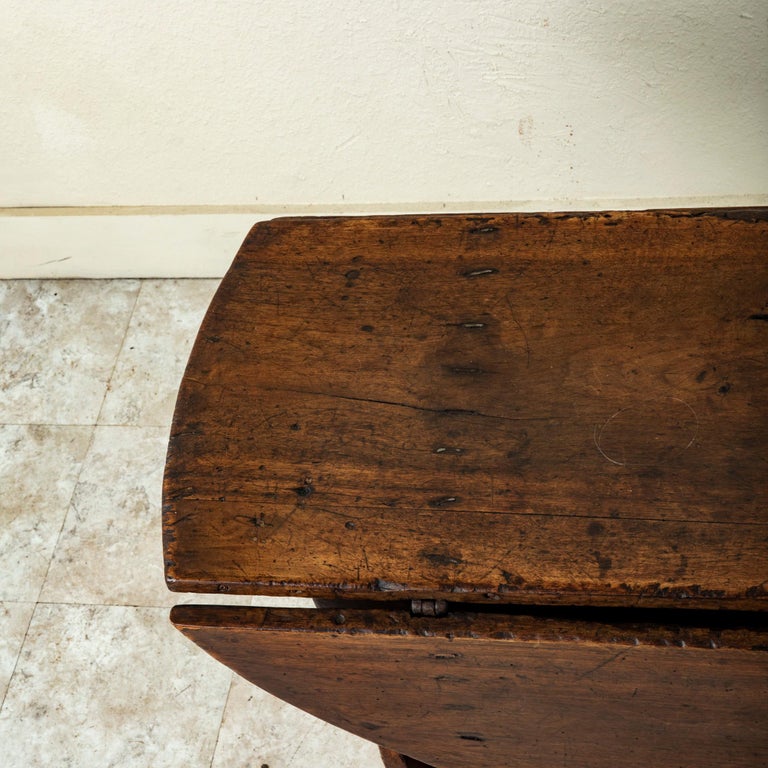 Late 17th Century French Hand Carved Oak Oval Gateleg Table or Drop ...