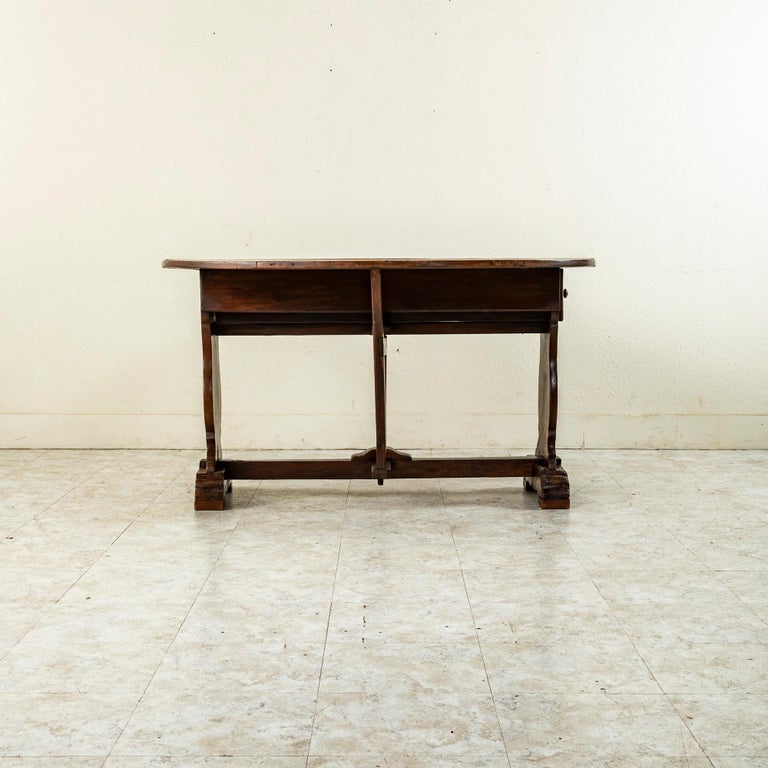 Late 17th Century French Hand Carved Oak Oval Gateleg Table or Drop ...