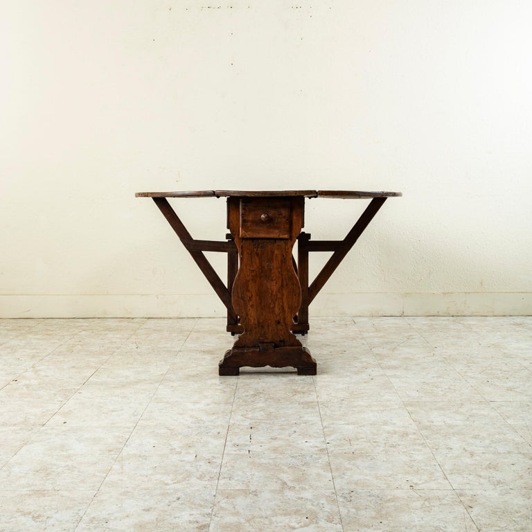 Late 17th Century French Hand Carved Oak Oval Gateleg Table or Drop ...