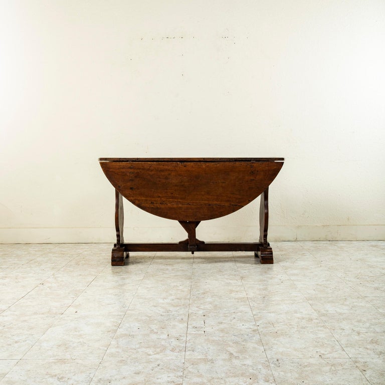 Late 17th Century French Hand Carved Oak Oval Gateleg Table or Drop ...