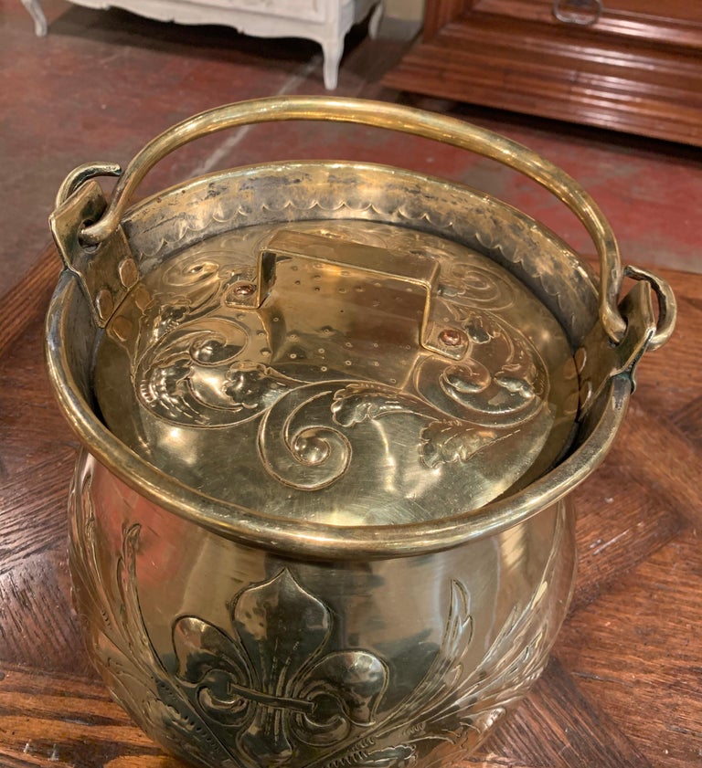 Late 17th Century French Louis XIV Brass Cauldron with Fleur de Lys and ...