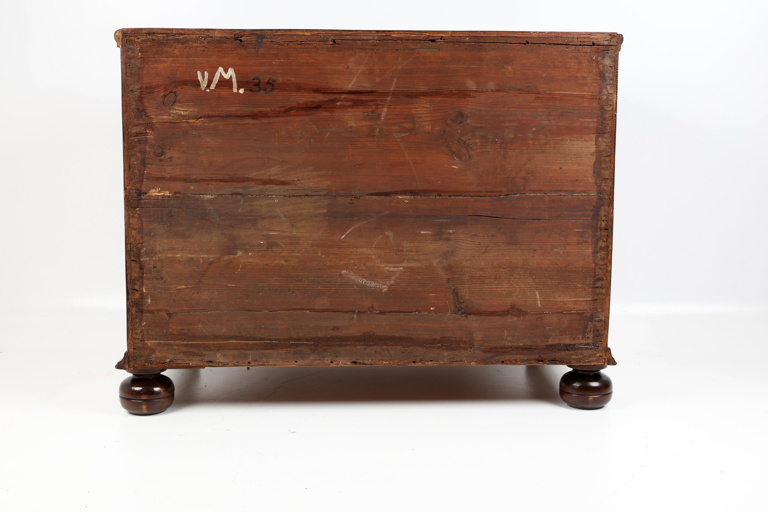 Late 18th Century Baroque Chest of Drawers with spectacular inlaid For ...