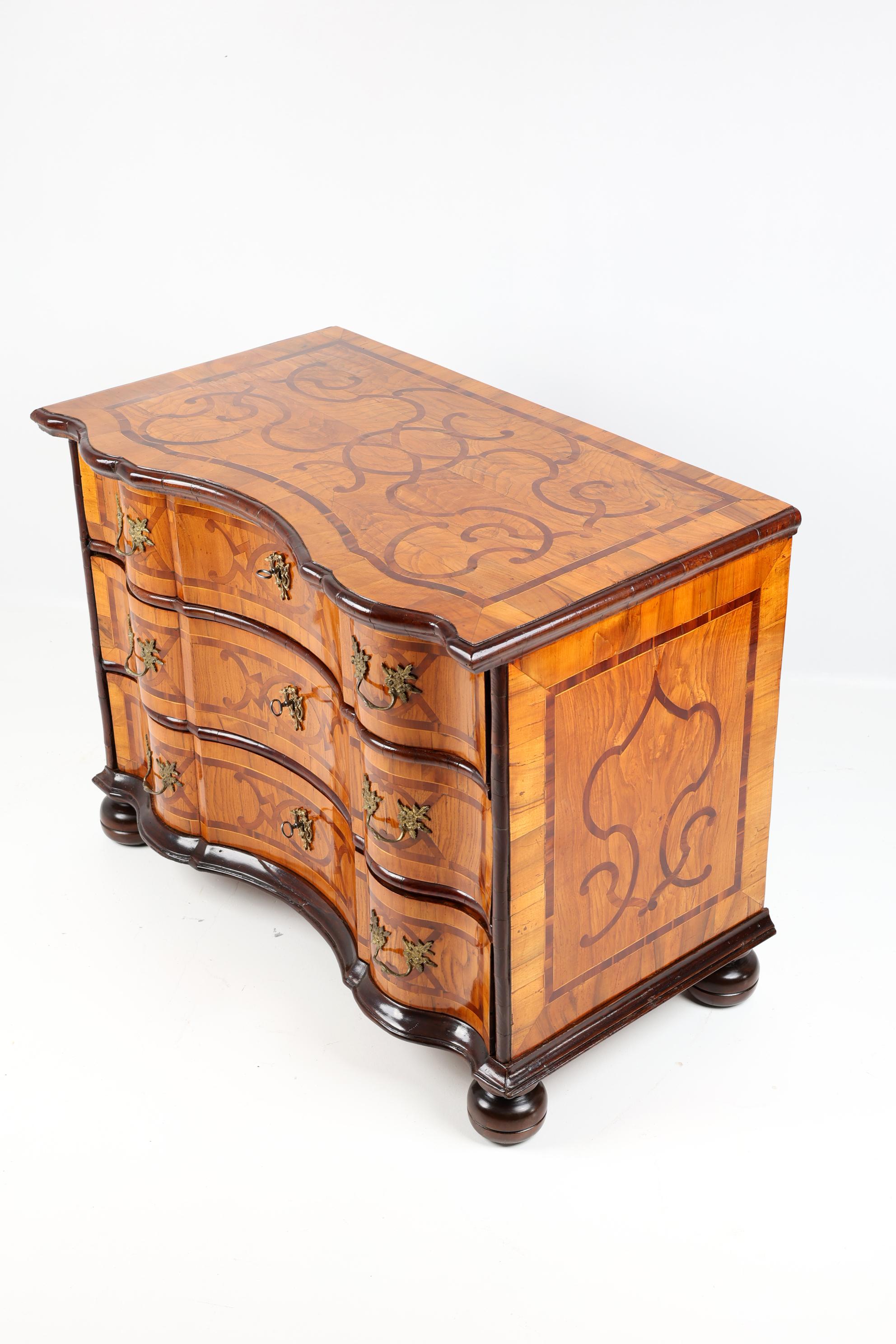 Late 18th Century Baroque Chest of Drawers with spectacular inlaid For ...