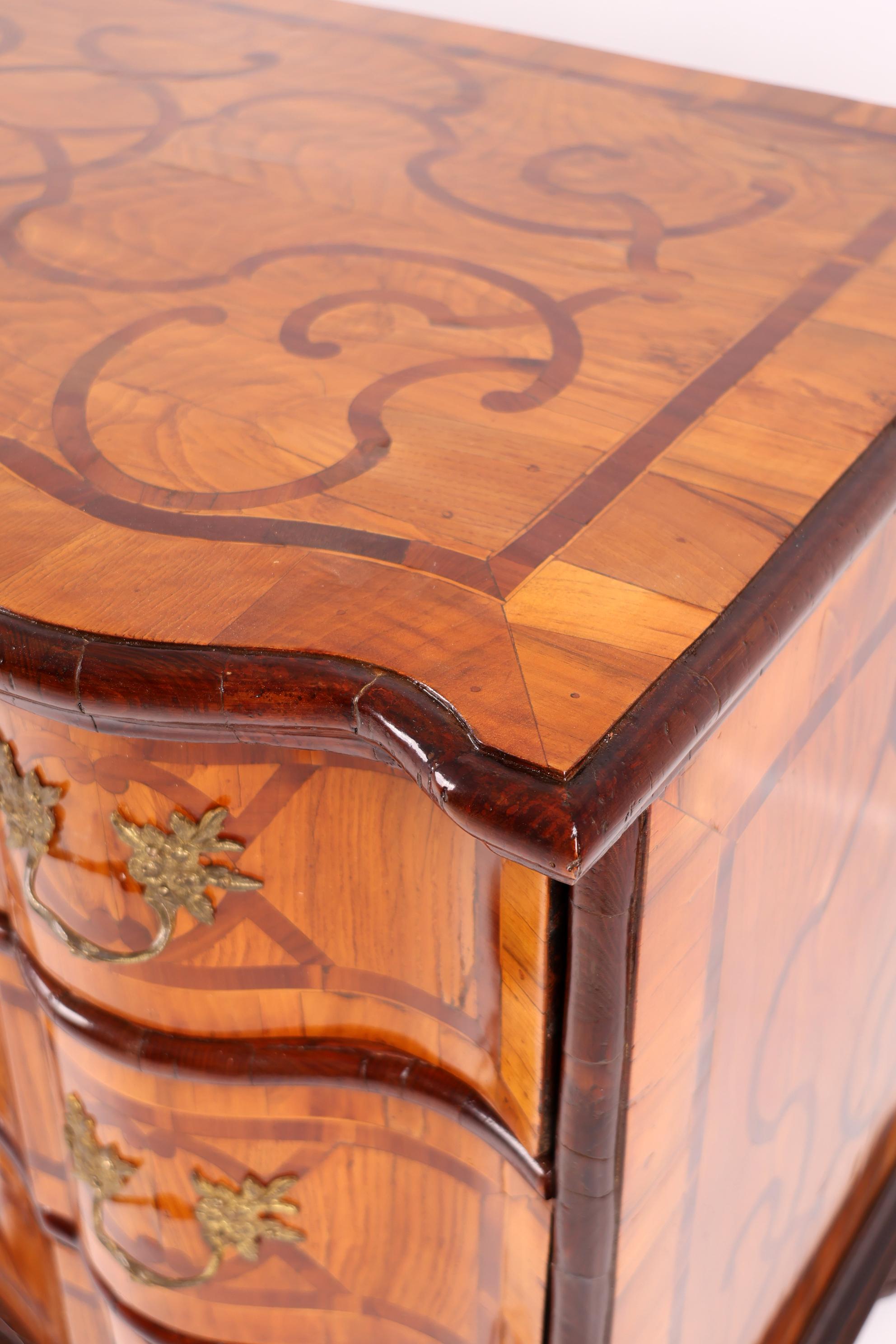 Late 18th Century Baroque Chest of Drawers with spectacular inlaid For ...