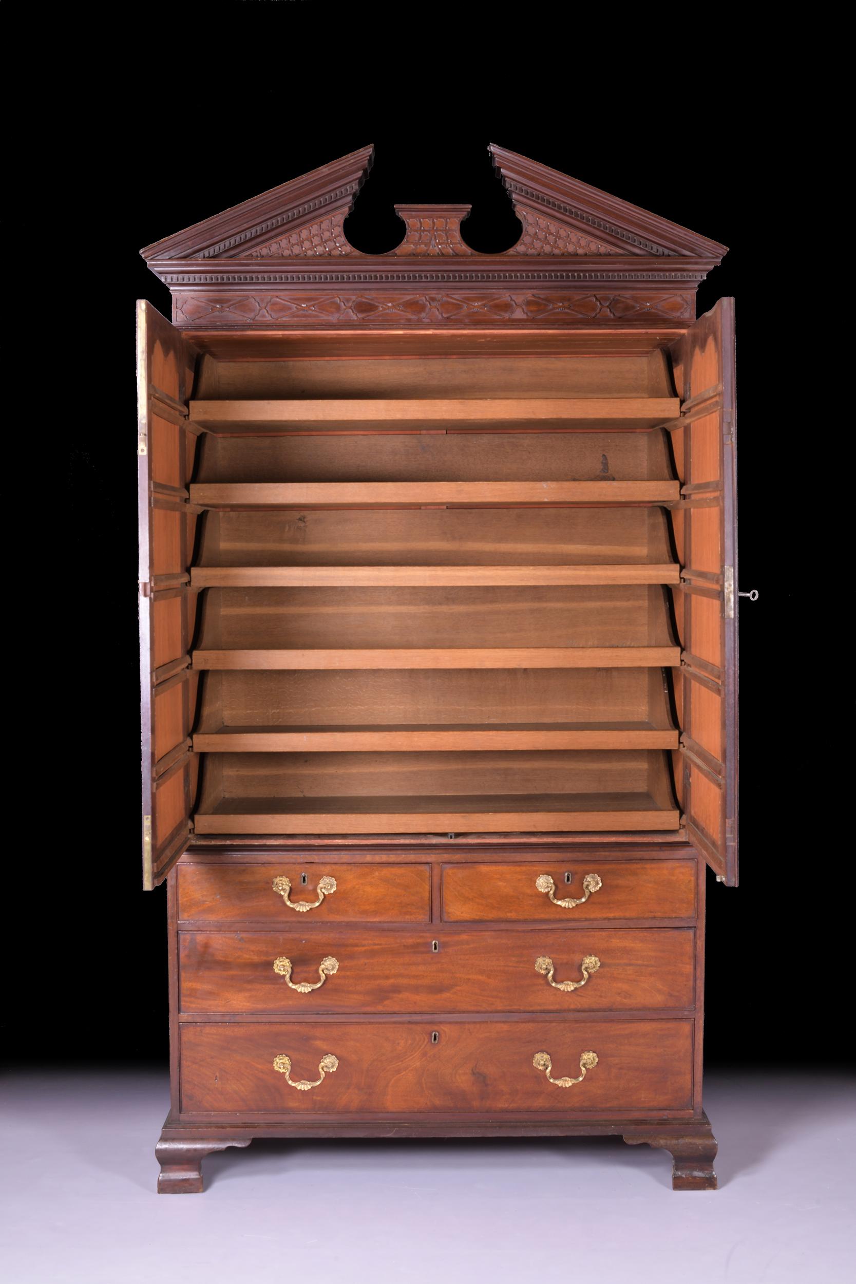 Late 18th Century English Linen Press Attributed to Gillows of ...