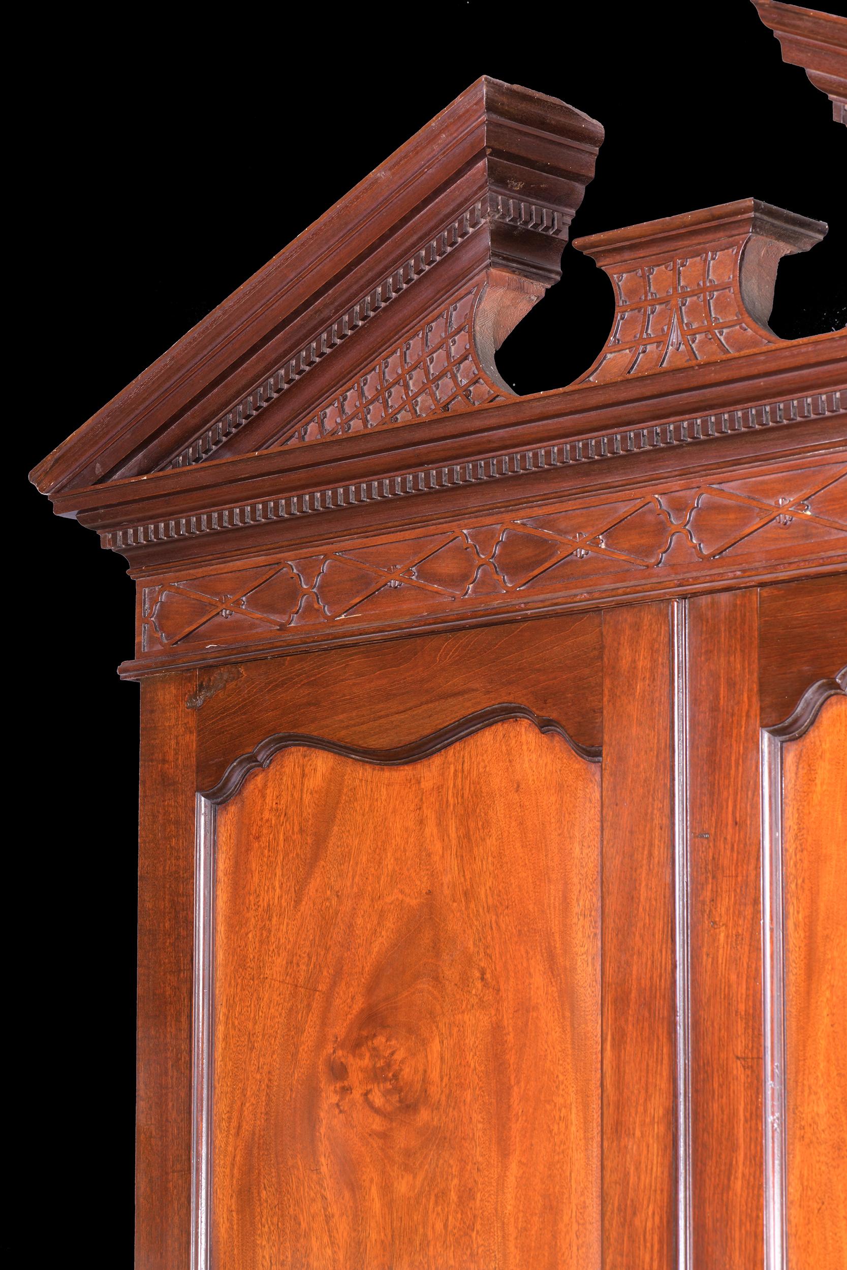 Late 18th Century English Linen Press Attributed to Gillows of ...