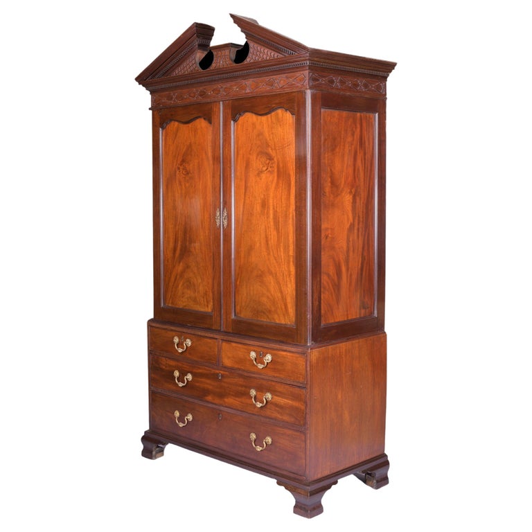 Late 18th Century English Linen Press Attributed To Gillows Of ...