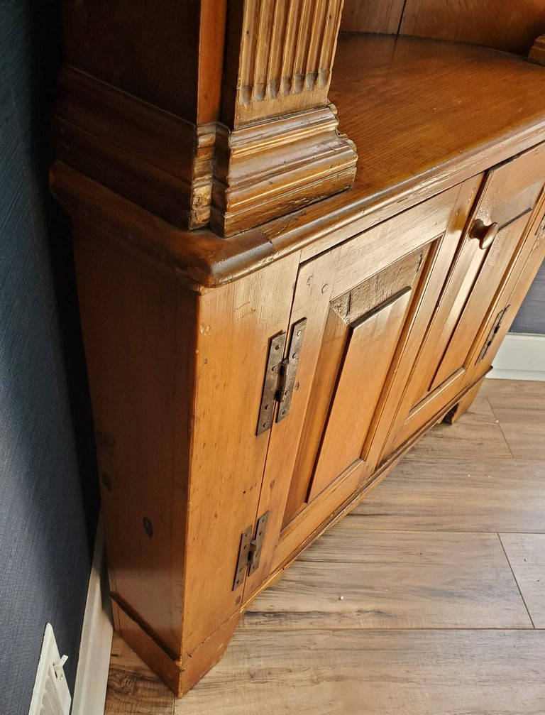 Late 18th Century English Pine Corner Cupboard with Shell Top and ...