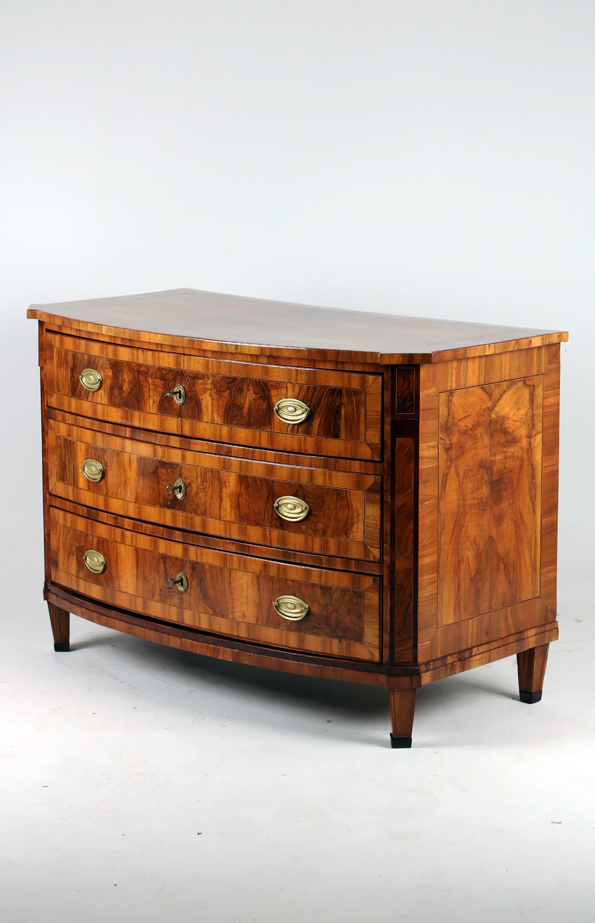 Late 18th Century German Louis XVI, Chest of drawers For Sale at 1stDibs