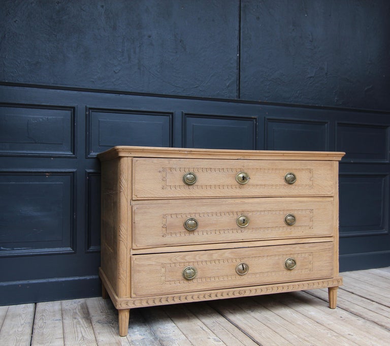 Late 18th Century German Louis XVI Chest of Drawers in Oak For Sale at ...