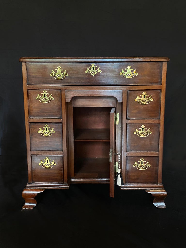 Late 18th Century Ladies Antique Mahogany Keyhole Desk, Original Brass ...