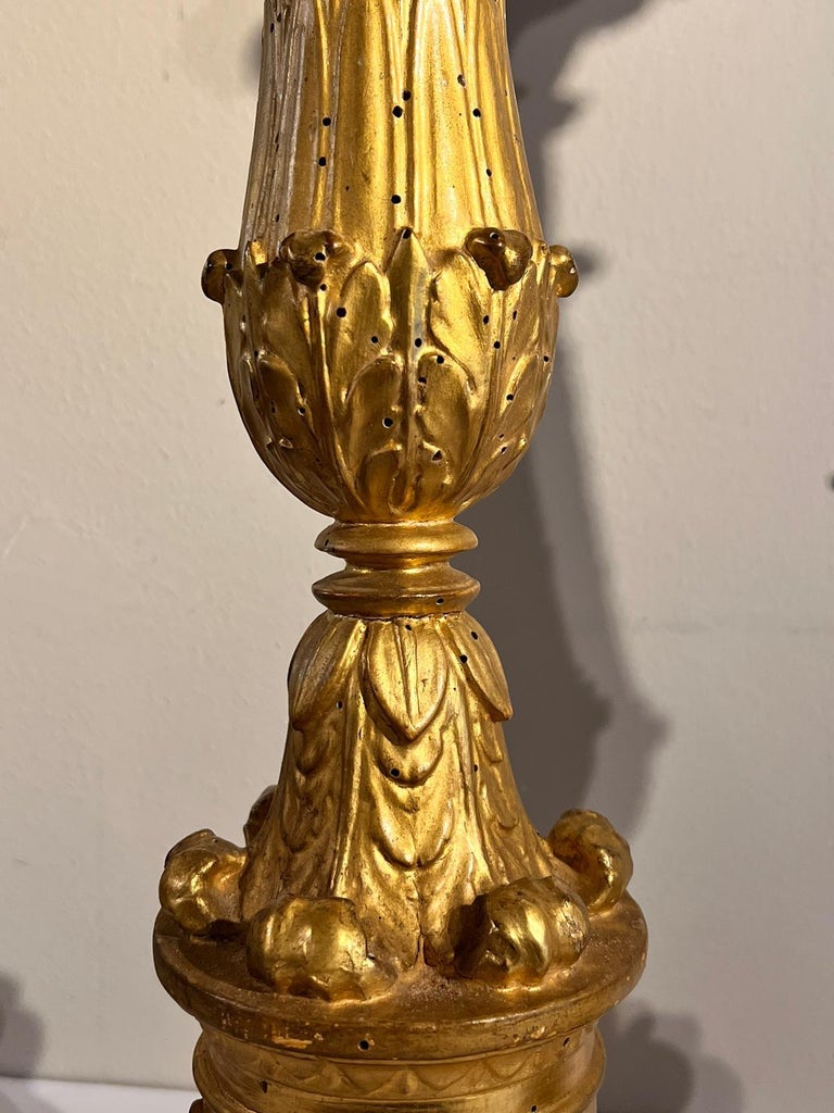 Late 18th Century Pair of Carved and Giltwood Torches For Sale at 1stDibs