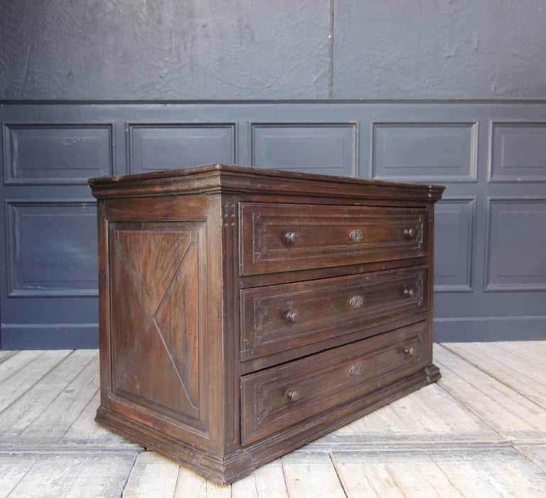 Late 18th Century Provincial Chest of Drawers Made of Oak For Sale at ...