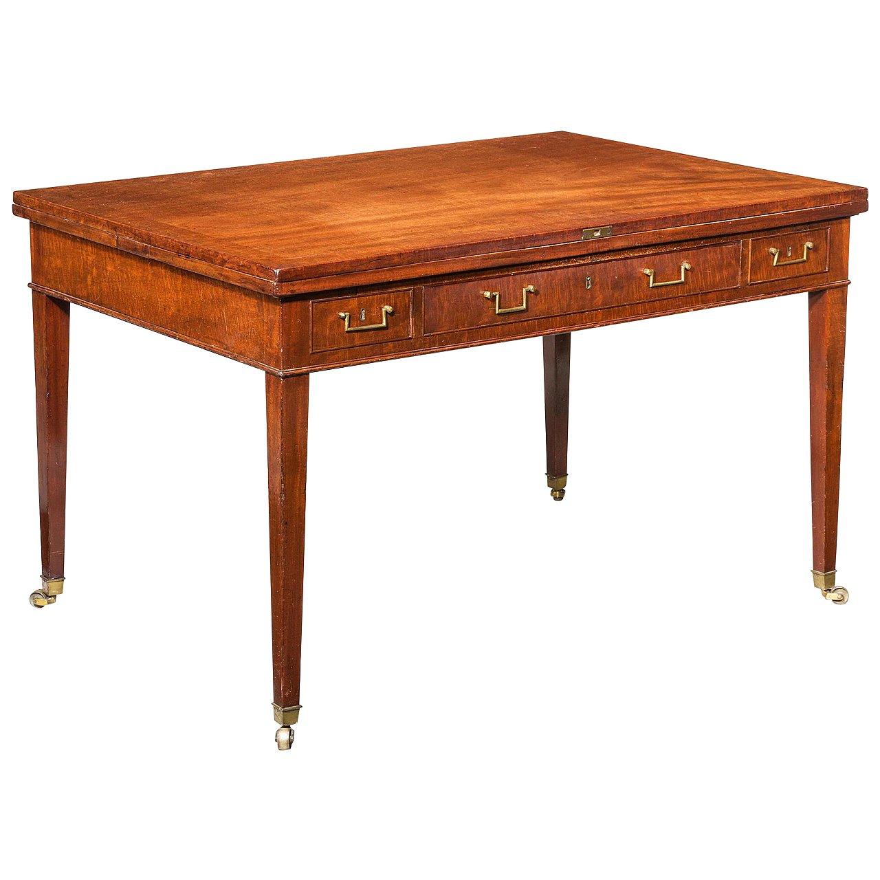 Superb Original Late 18th Century Dining Table For Sale at 1stDibs