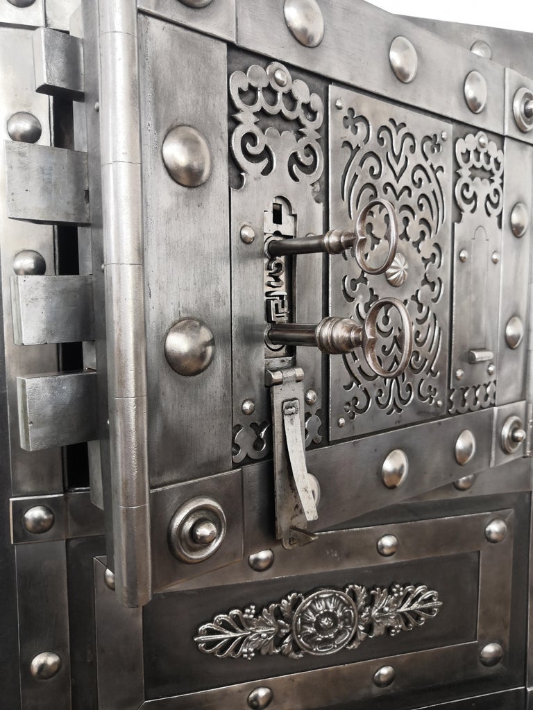 Late 18th Century Wrought Iron Italian Antique Hobnail Safe Strongbox ...