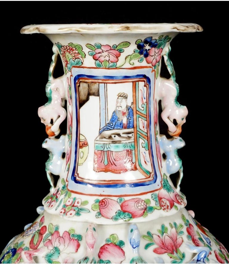 Late 19th Century Chinese Rose Medallion Vase For Sale at 1stDibs