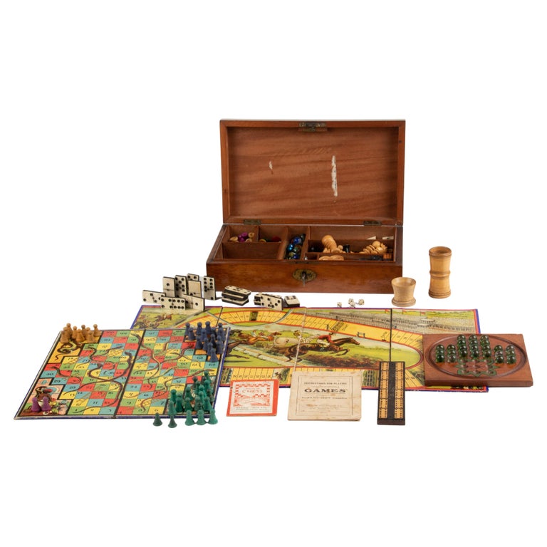 Late 19th Century English Game Box For Sale at 1stDibs