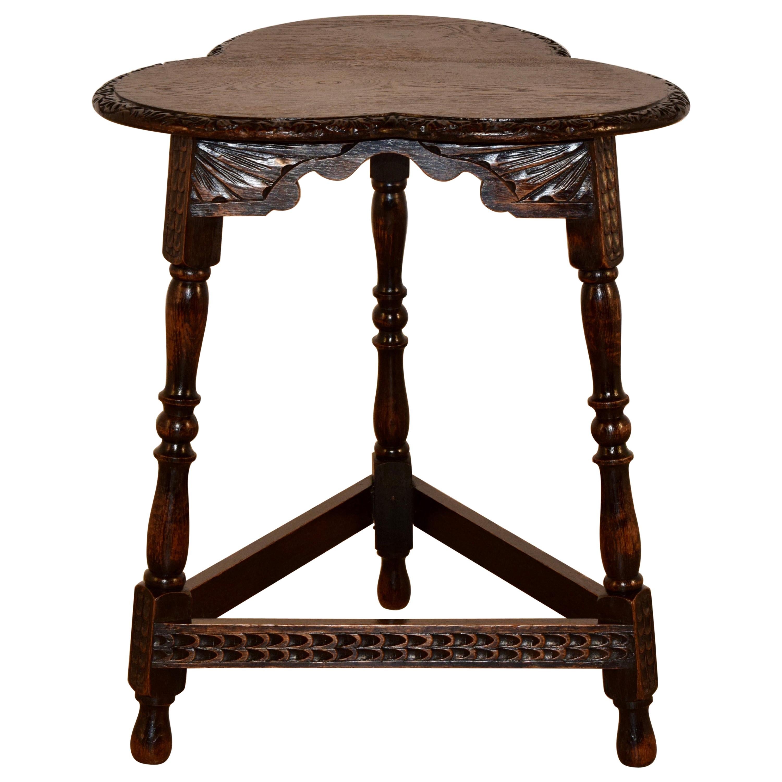 Late 19th Century English Side Table with Clover Shaped Top at 1stDibs ...
