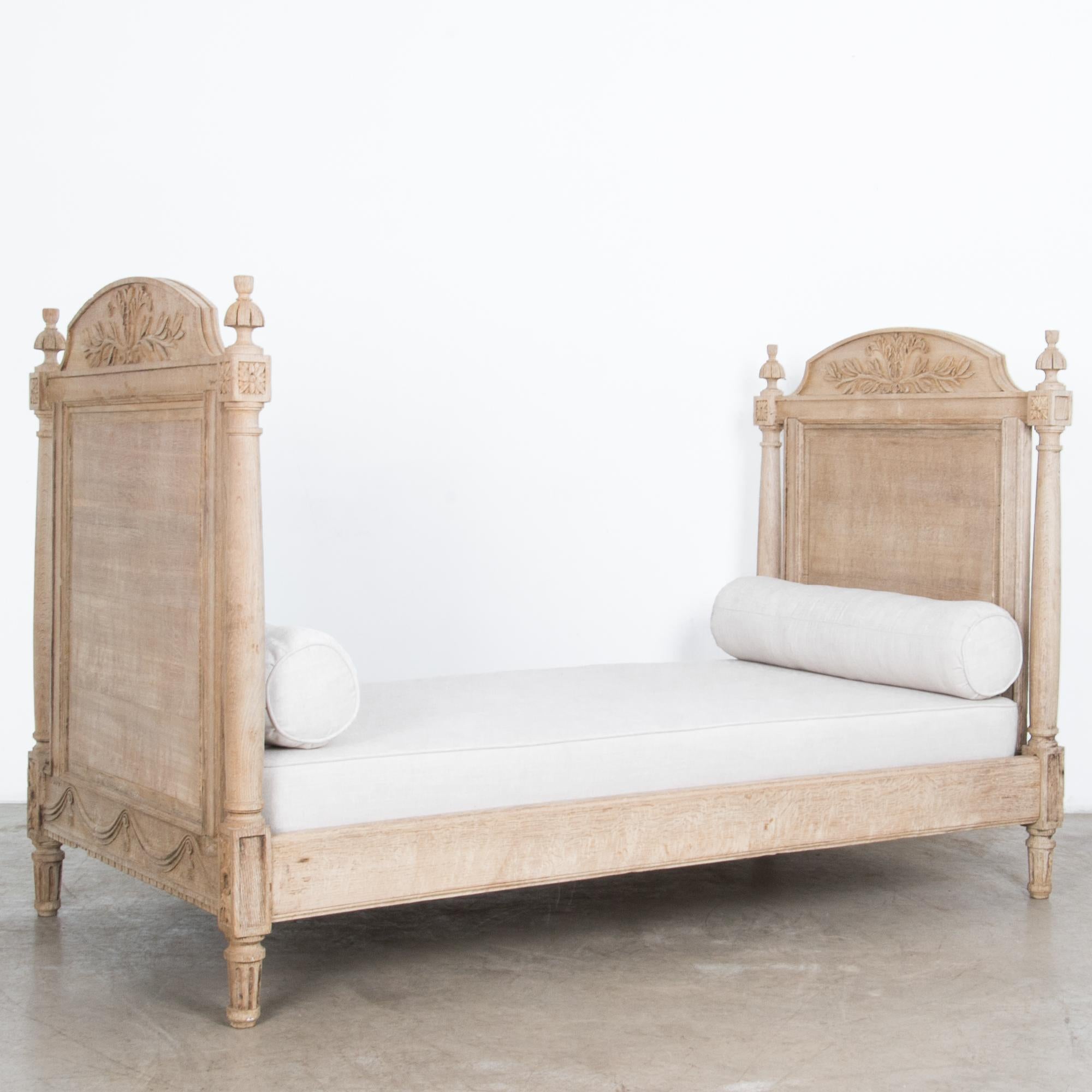Late 19th Century French Oak Day Bed at 1stDibs