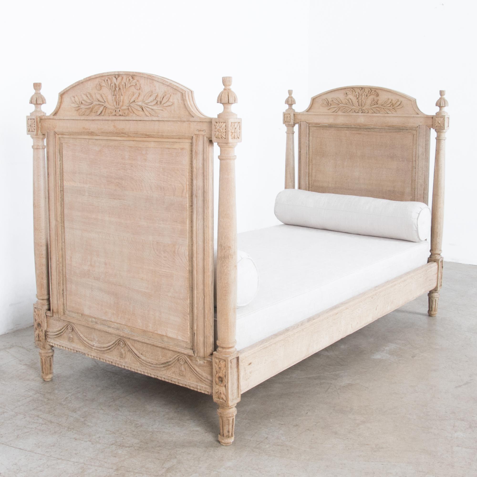 Late 19th Century French Oak Day Bed at 1stDibs