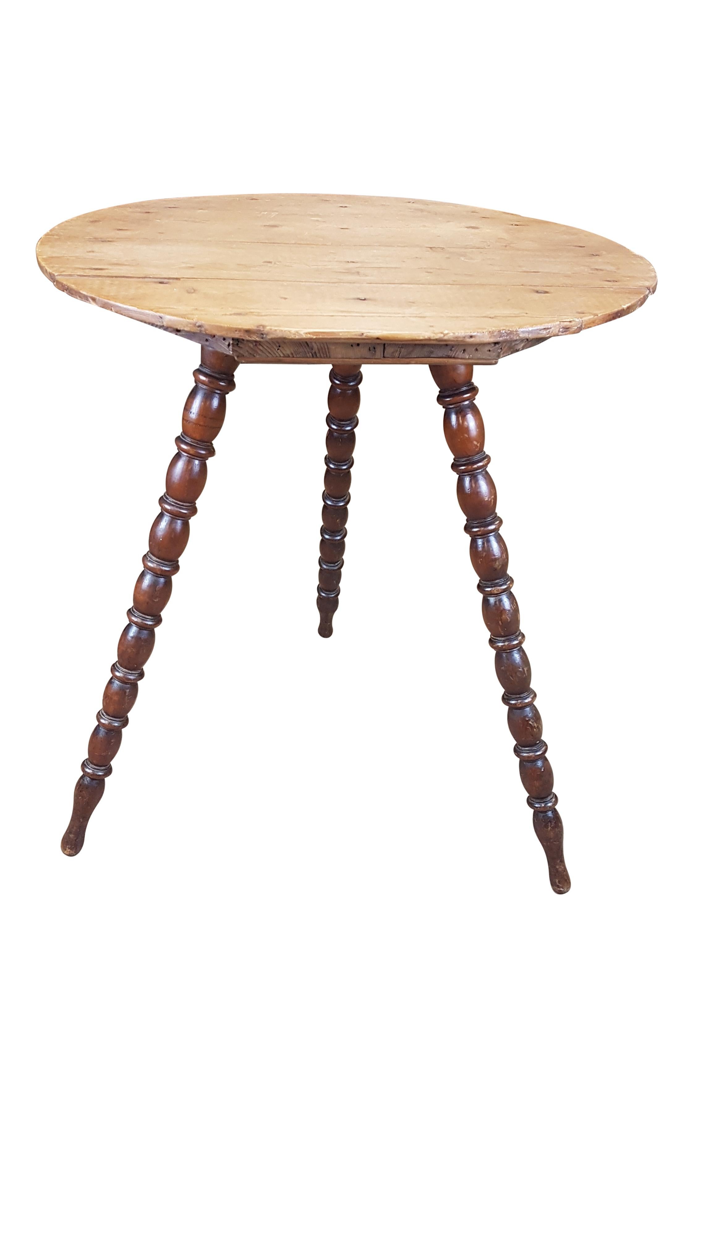 Late 19th Century Pine Gypsy Table For Sale at 1stDibs | gypsy table ...