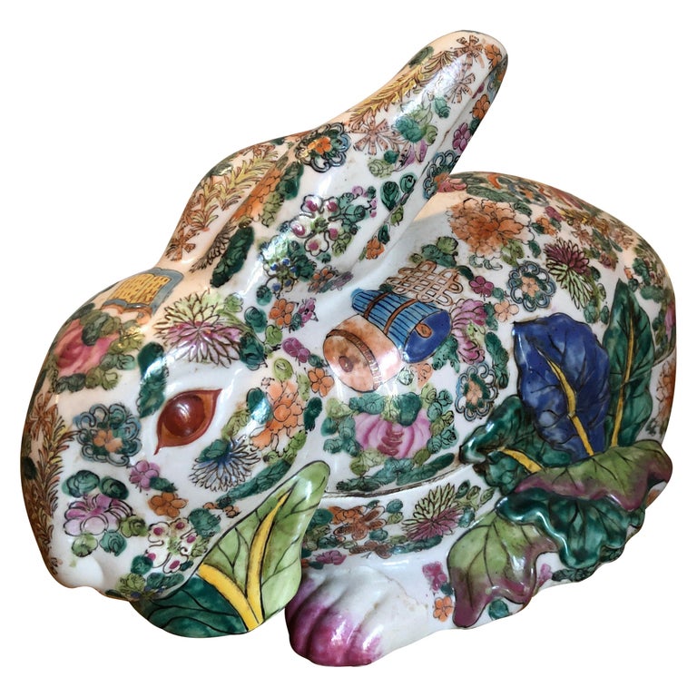 Late 19th Century Porcelain Rabbit Tureen in Famille Verte For Sale at ...