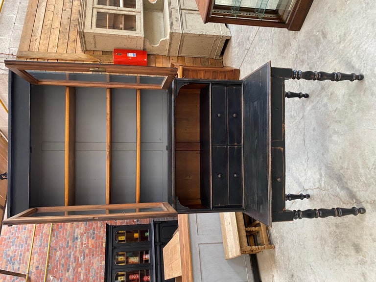 Late 19th Century Showcase Desk For Sale at 1stDibs