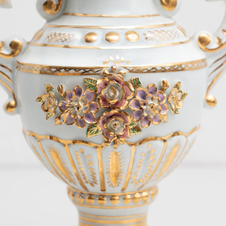 Late 19th Century Spanish Serves Style Vase For Sale at 1stDibs