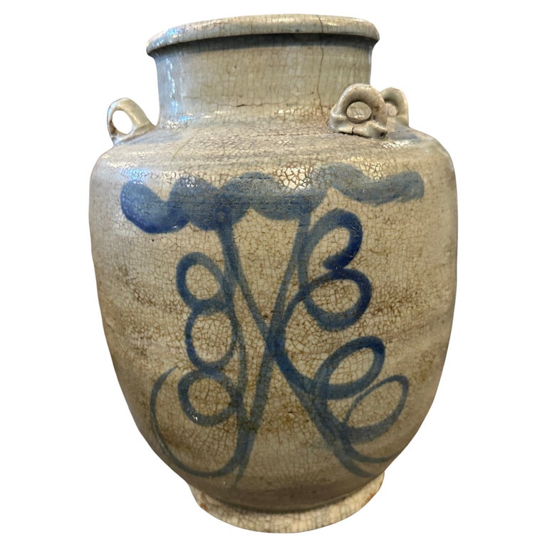 Late 19th Century White and Blue Ceramic Chinese Jug Vase For Sale at ...