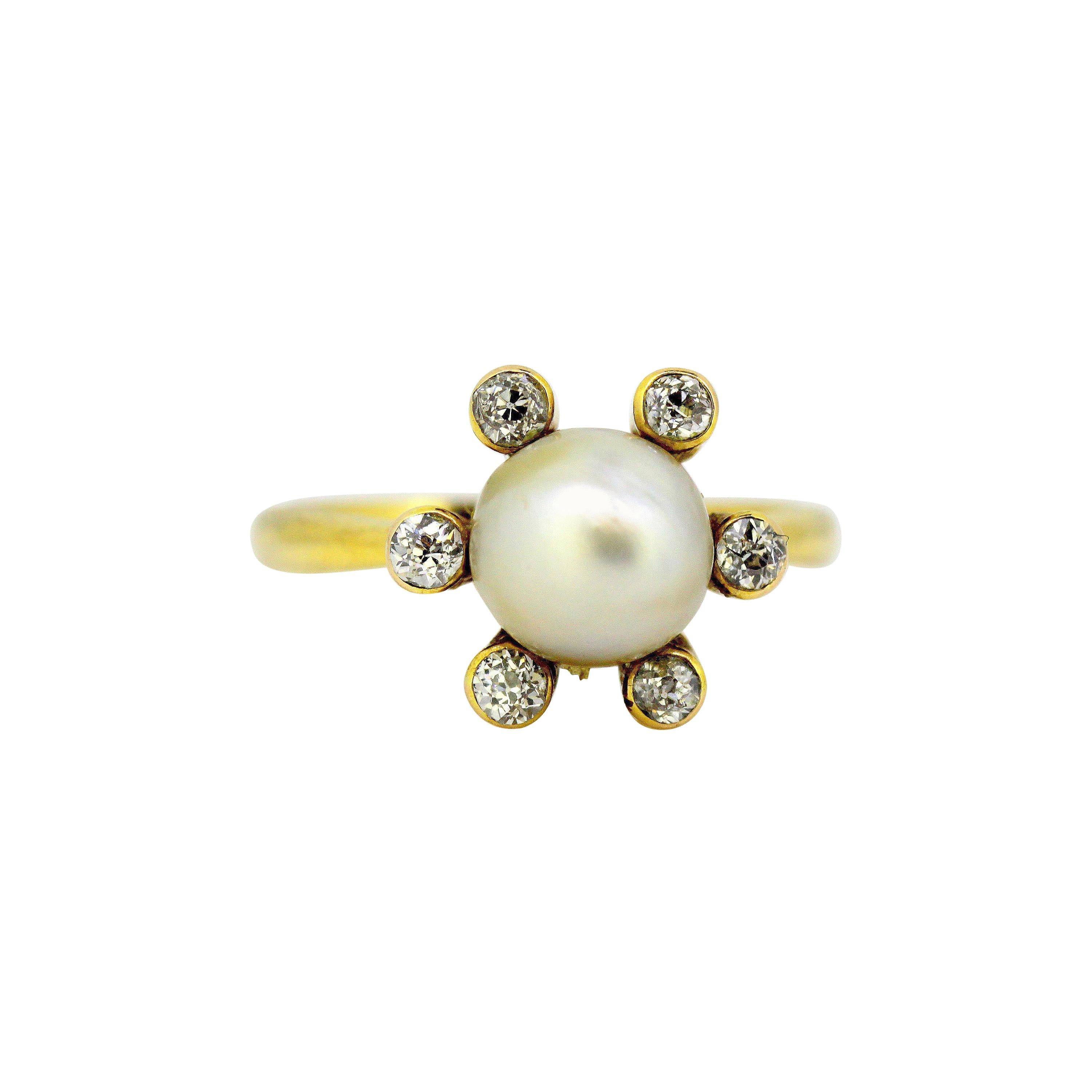 Art Deco Natural Saltwater Pearl 18 Karat White Gold Solitaire Ring For ...