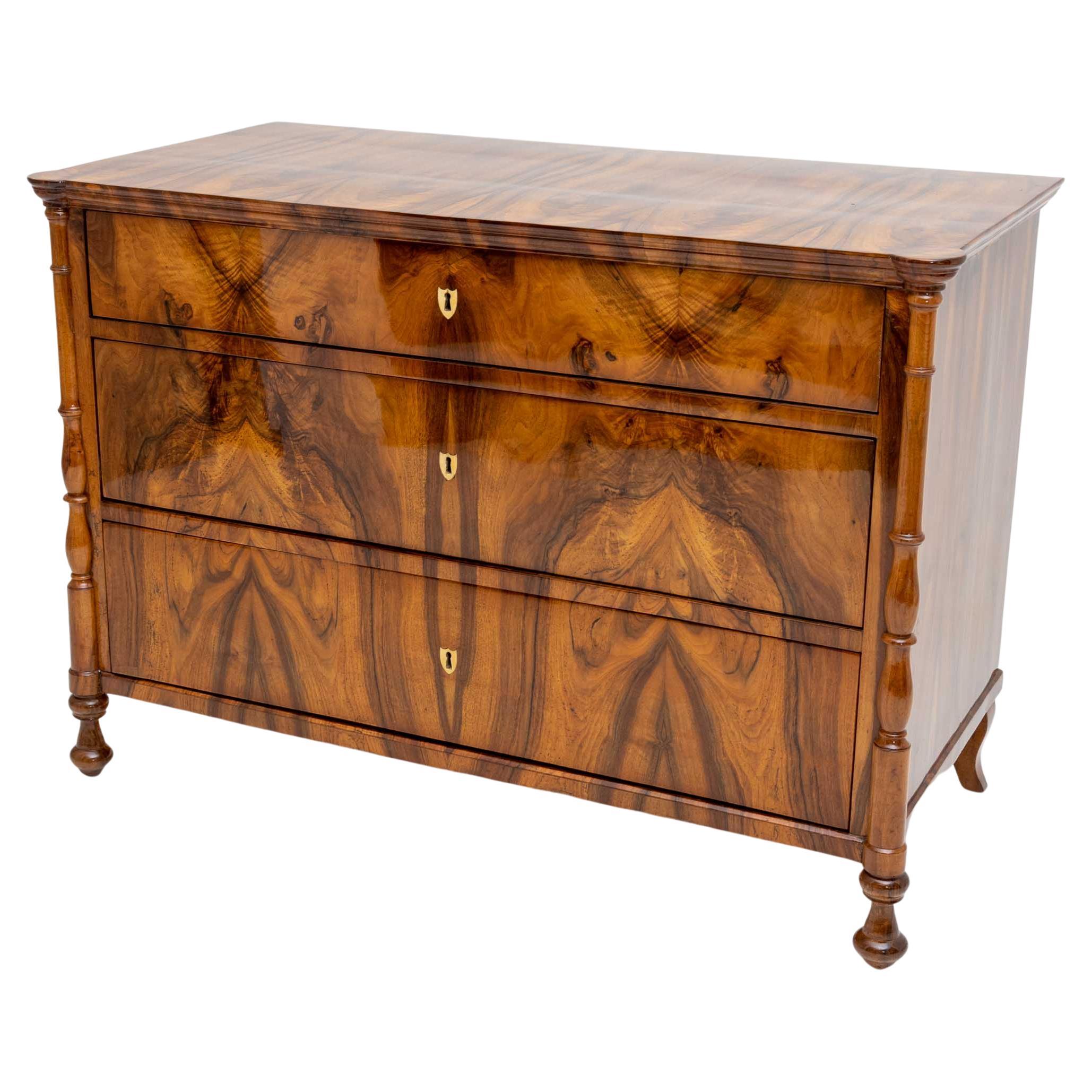 Late Biedermeier Chest of Drawers in Walnut, circa 1830 at 1stDibs
