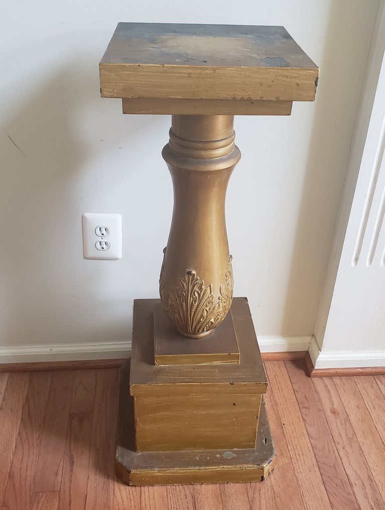 Piédestal à colonne en bois doré de la fin de l'époque victorienne ...
