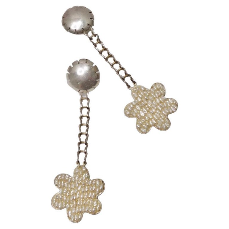 Laura Vogel Pearl Silver Flower Dangle Earrings For Sale at 1stDibs