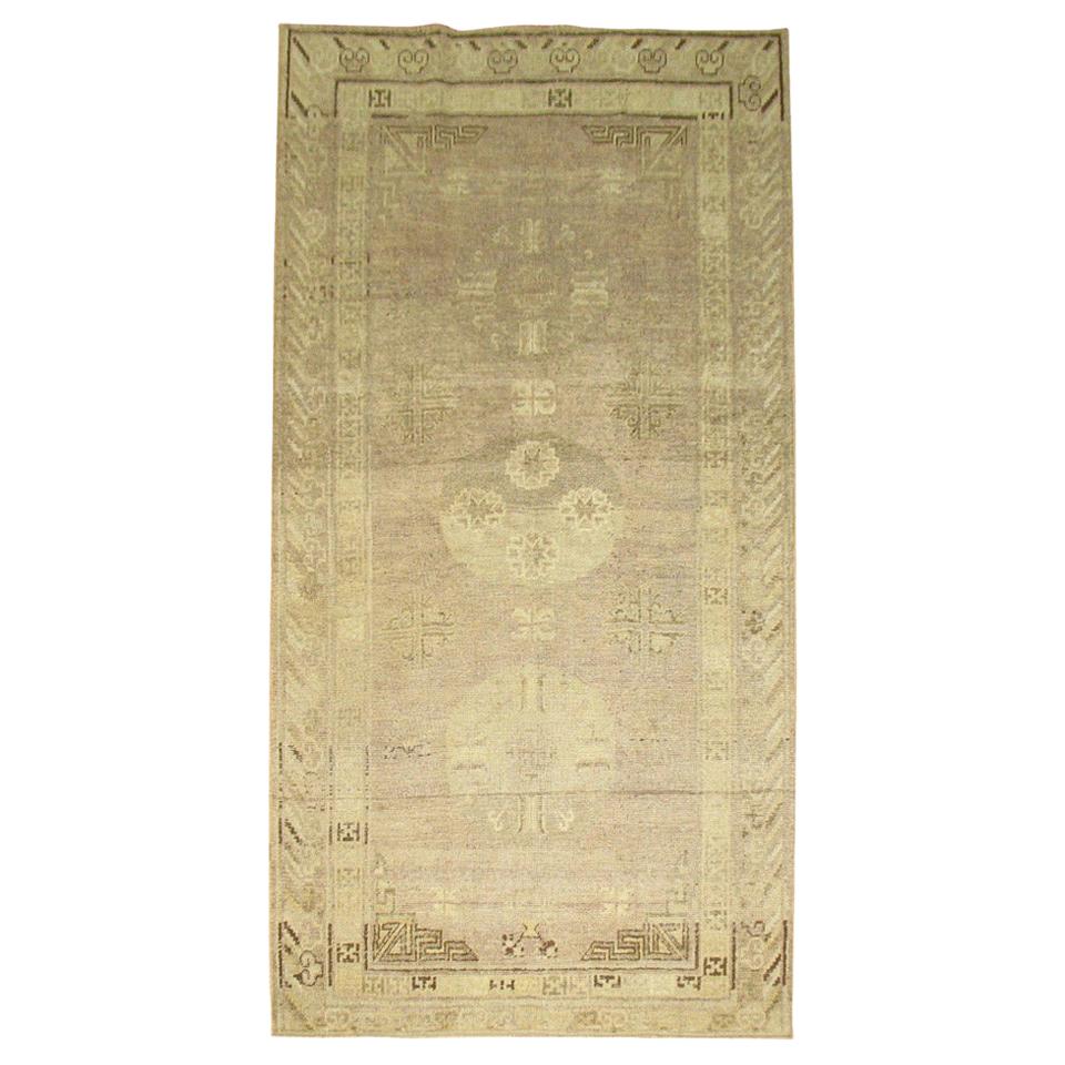 Late 19th Century Red Bashir Kapunuk Rug with Floral and Grid Patterns ...