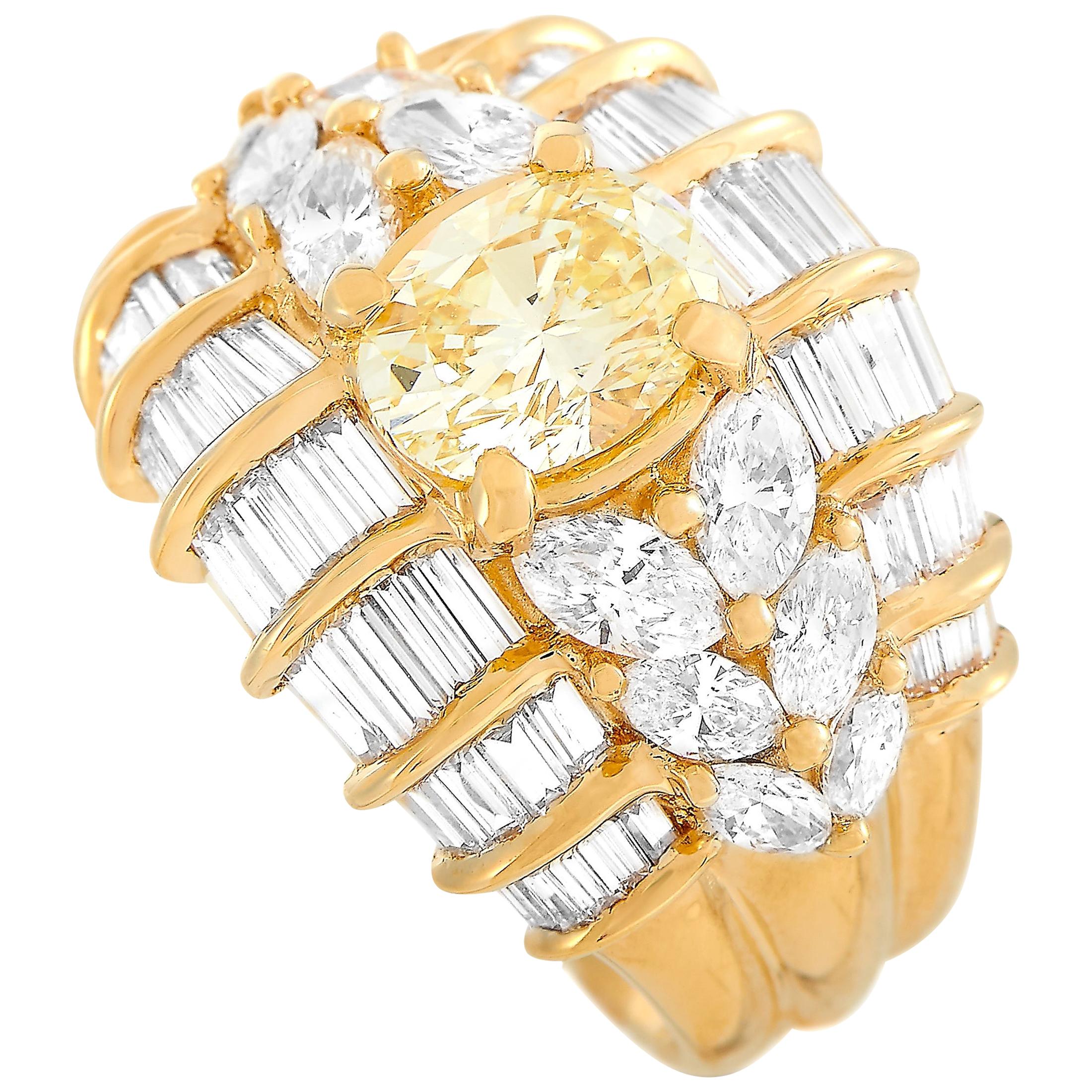 LB Exclusive 18 Karat Gold 1.95 Carat Round and Baguette Diamond Wide ...