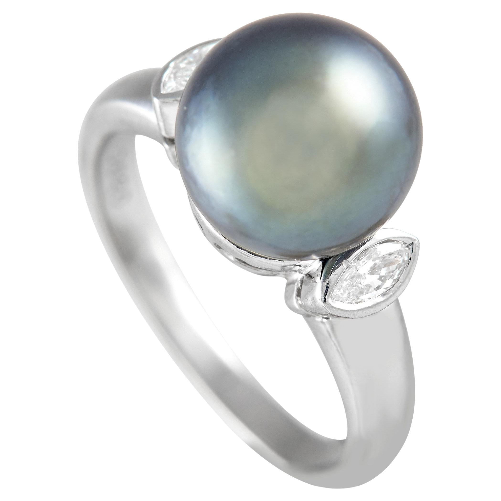 LB Exclusive Platinum 0.50 Ct Diamond and Sapphire Ring at 1stDibs