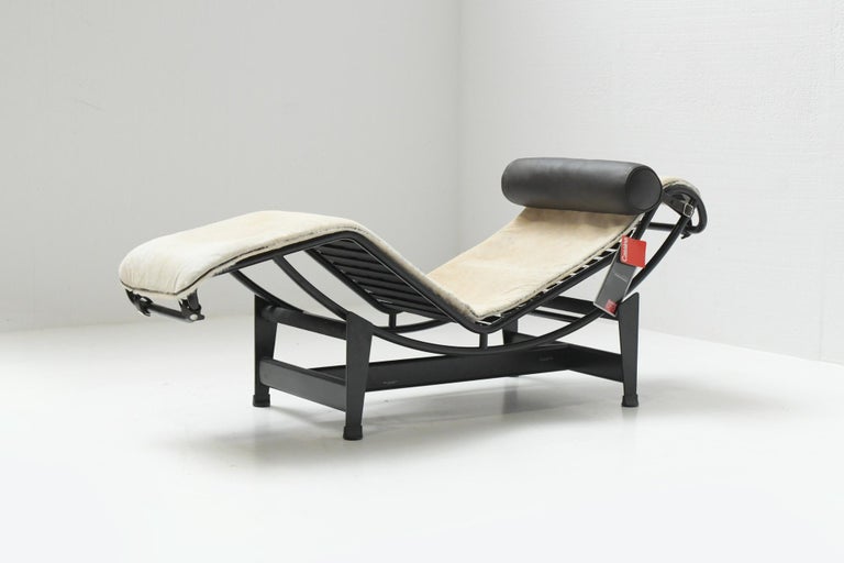LC4 Limited ‘Blond d’Aquitaine’ - Le Corbusier, Jeanneret and Perriand ...