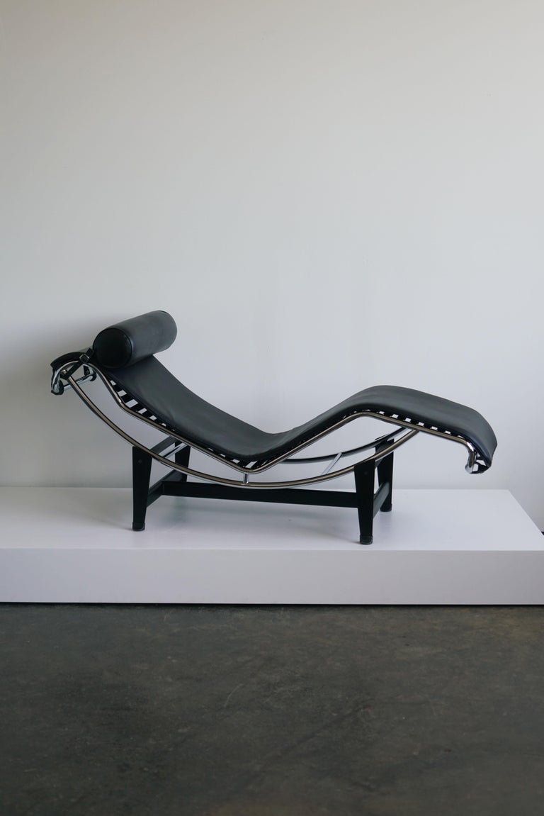 LC4 Le Corbusier Style Chaise Lounge Chair, Mint Condition For Sale at ...