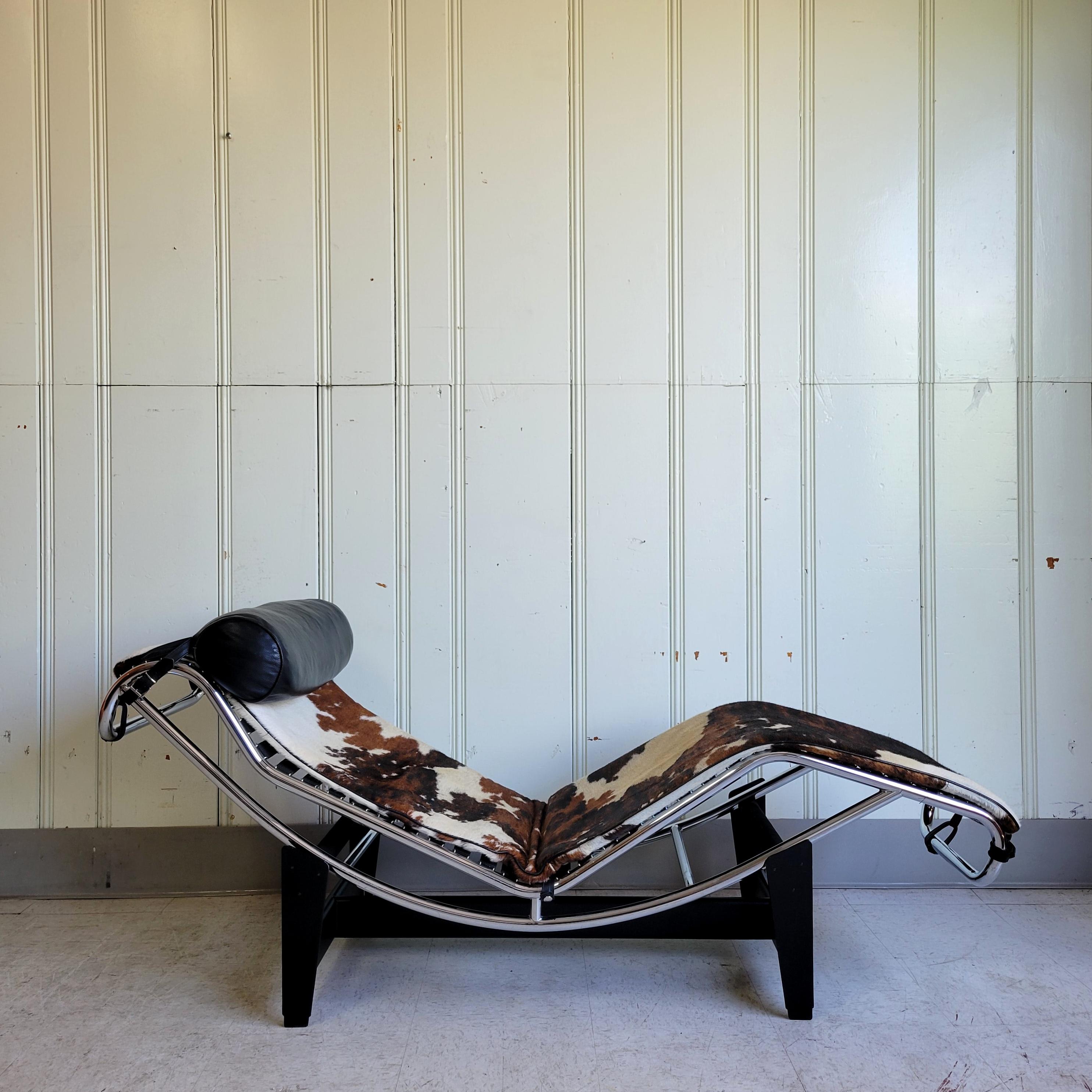 LC4 Pony Chaise Lounge | Le Corbusier / Charlotte Perriand For Cassina ...