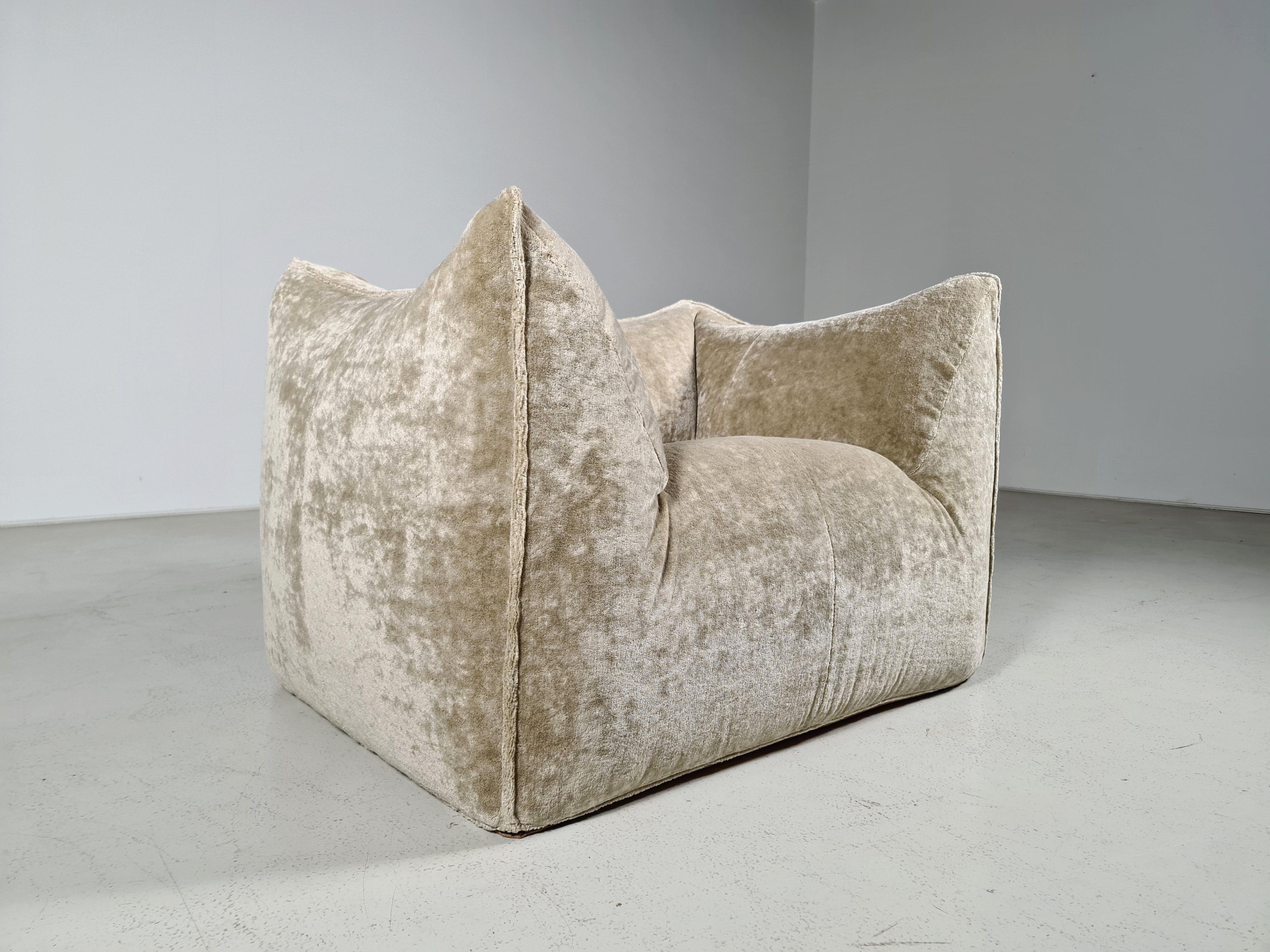 Le Bambole Lounge Chair by Mario Bellini for B&B Italia, 1970s For Sale ...