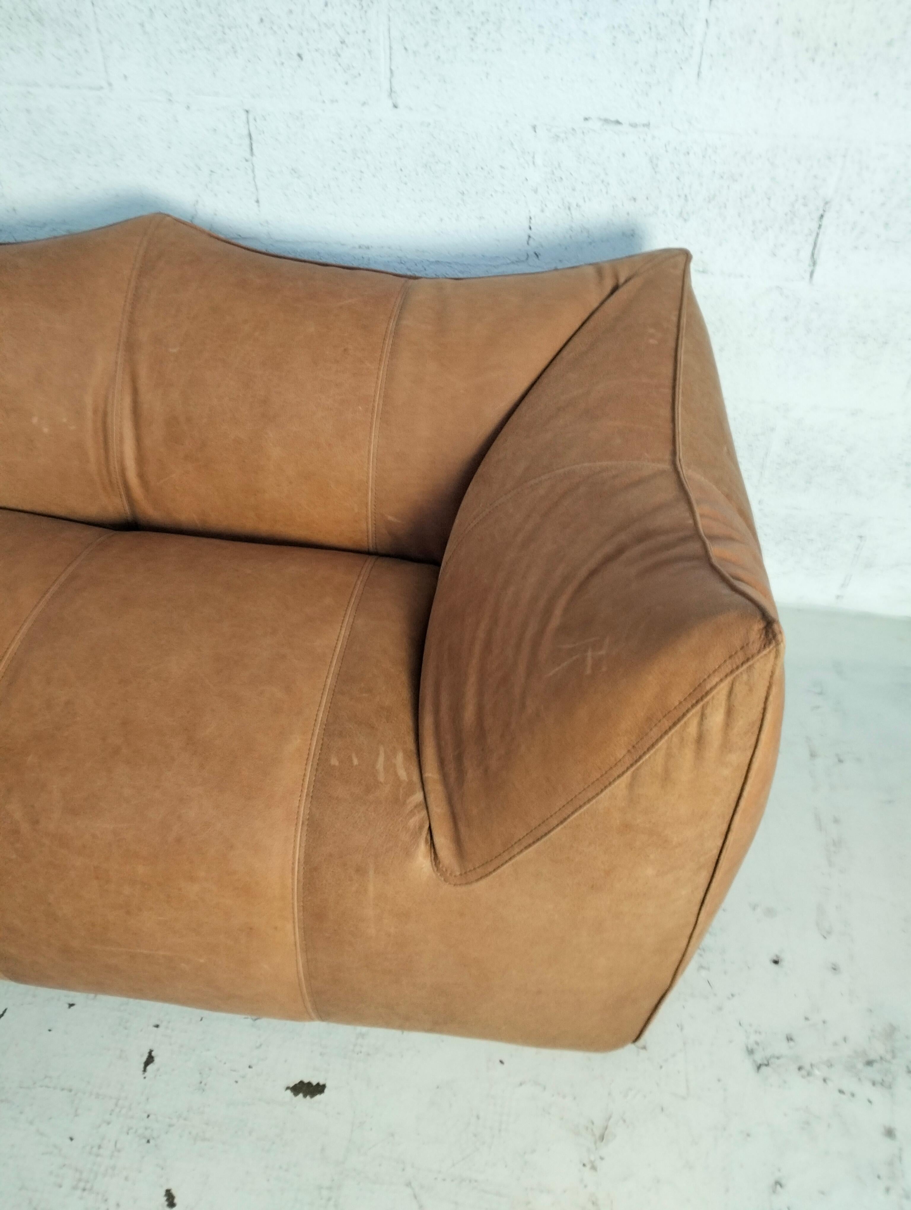 Canapé Le Bambole en cuir naturel de Mario Bellini pour B&B Italia 70s ...