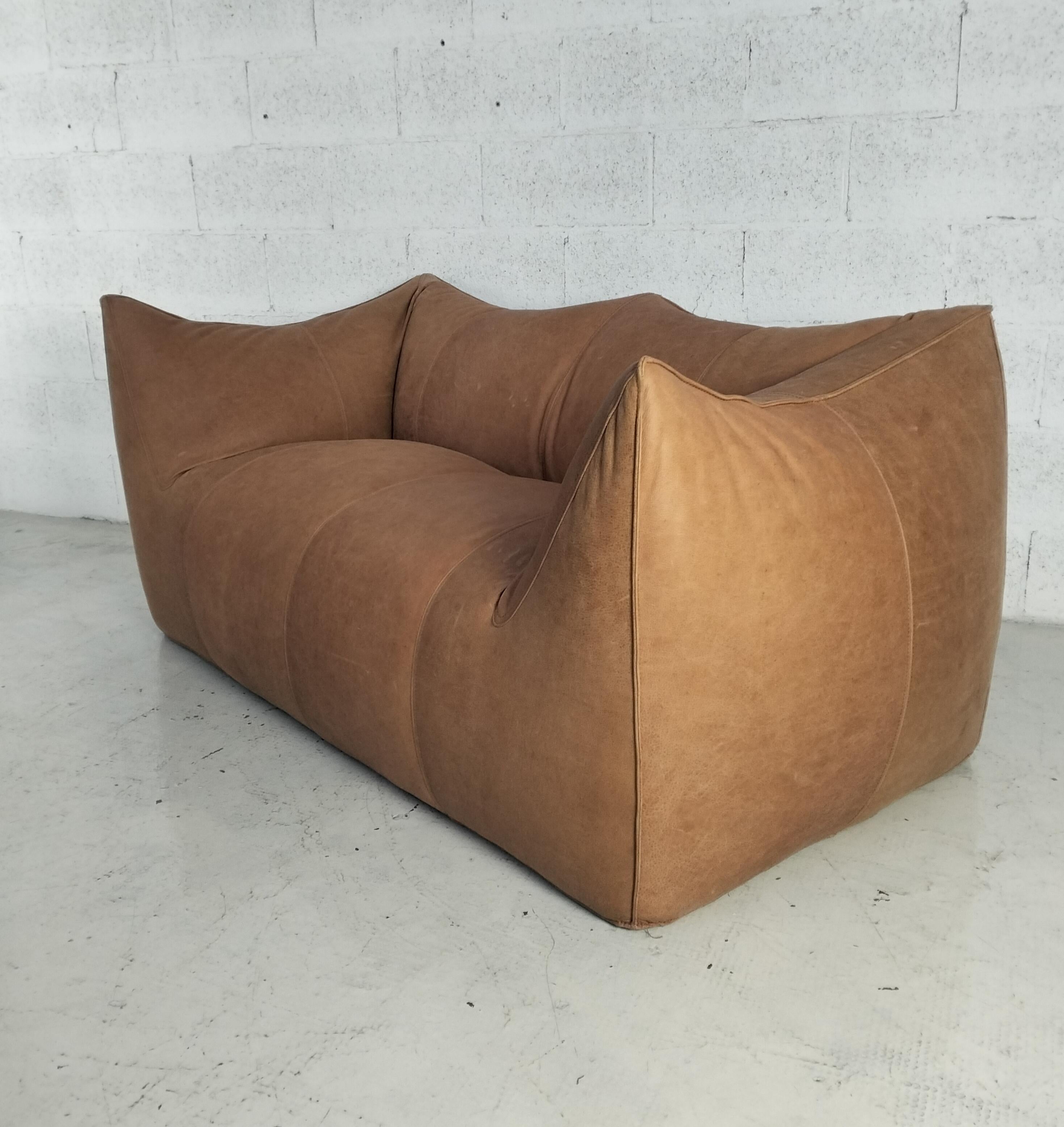 Canapé Le Bambole en cuir naturel de Mario Bellini pour B&B Italia 70s ...