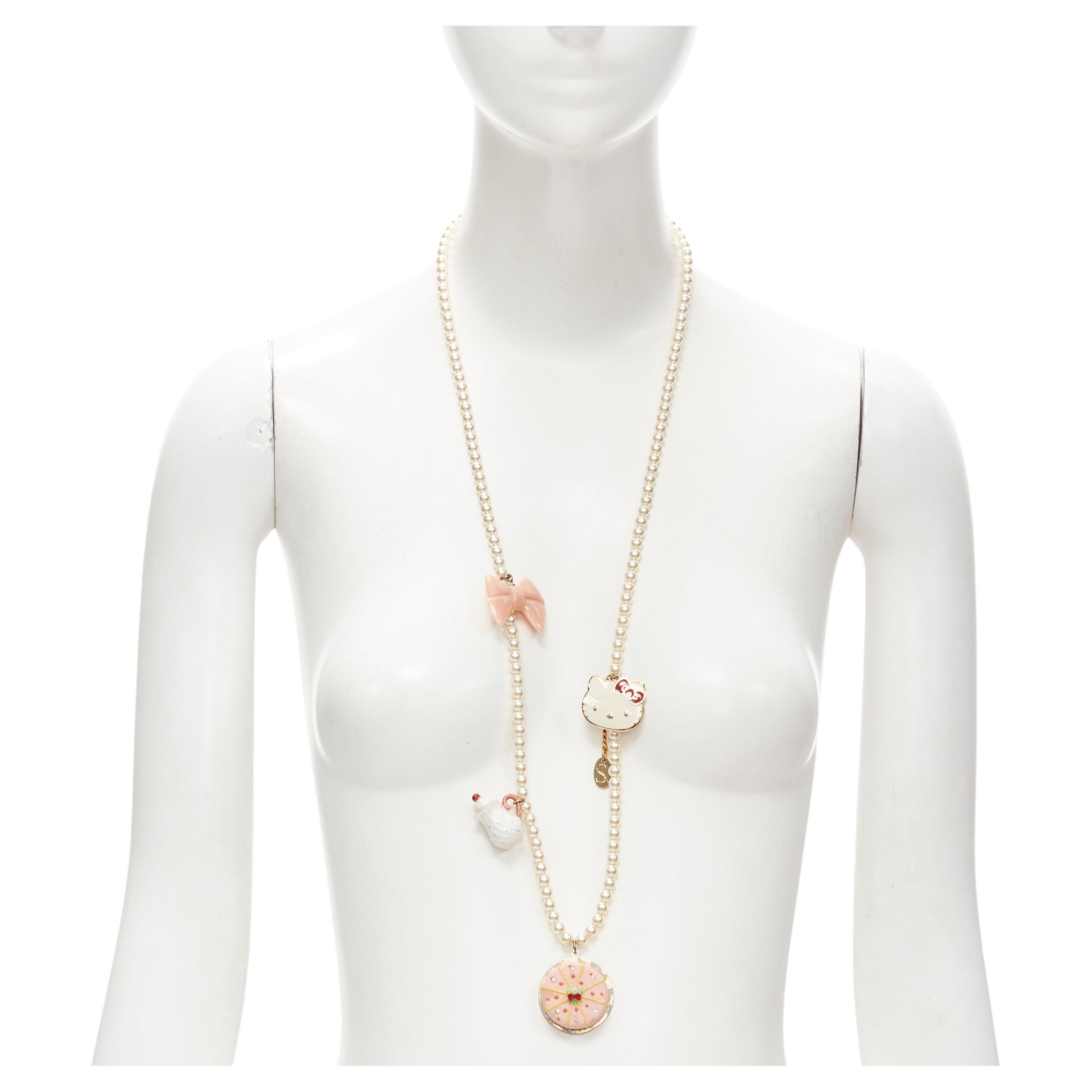 LE BIJOUX DE SOPHIE Hello Kitty pearl cake bow necklace For Sale at 1stDibs