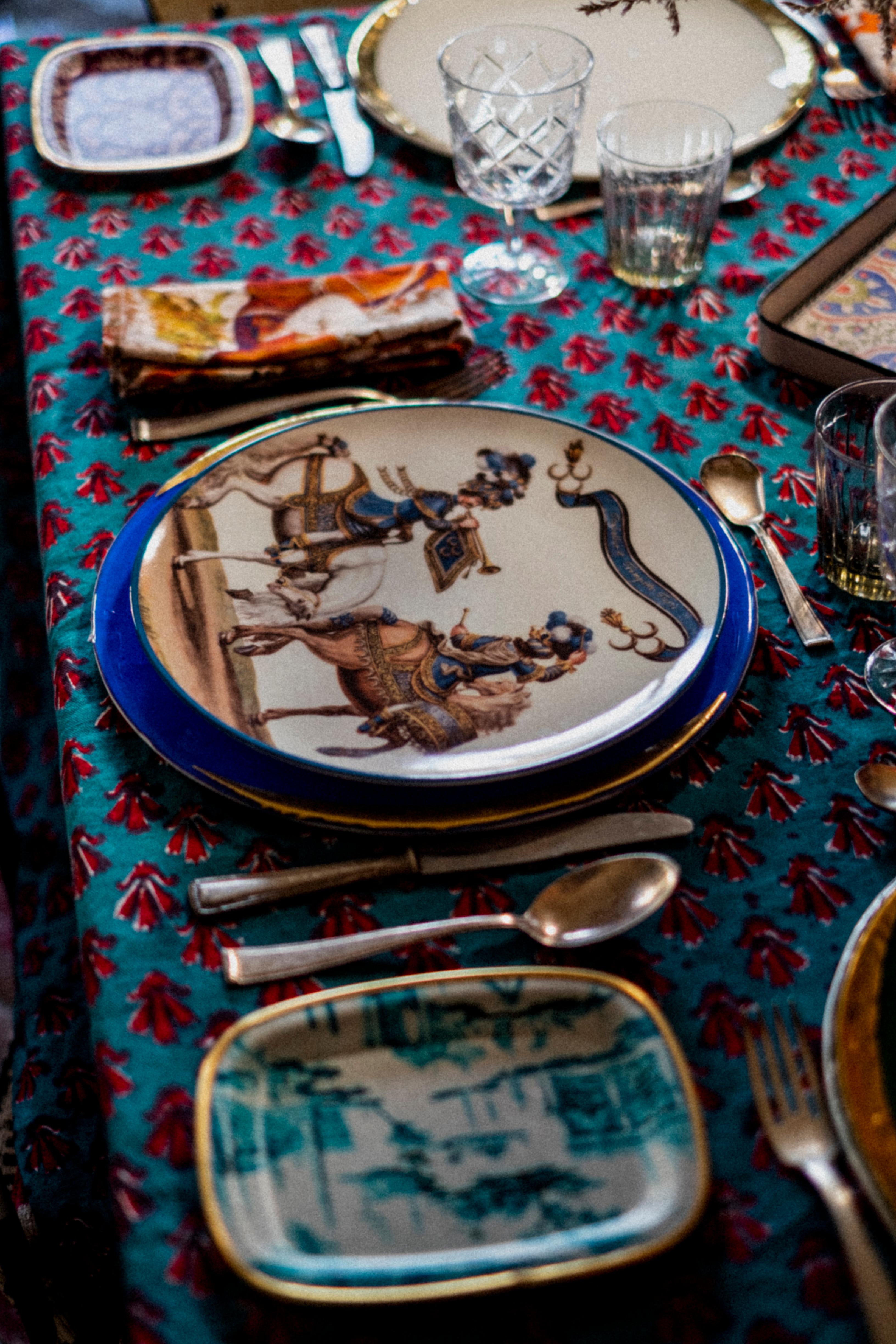 Le Carousel Porcelain Plate, Made in Italy For Sale at 1stDibs