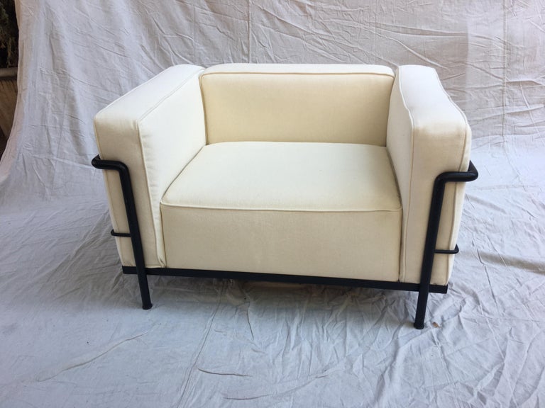 Le Corbusier LC-3 Lounge Chairs for Cassina in Off White Canvas at ...