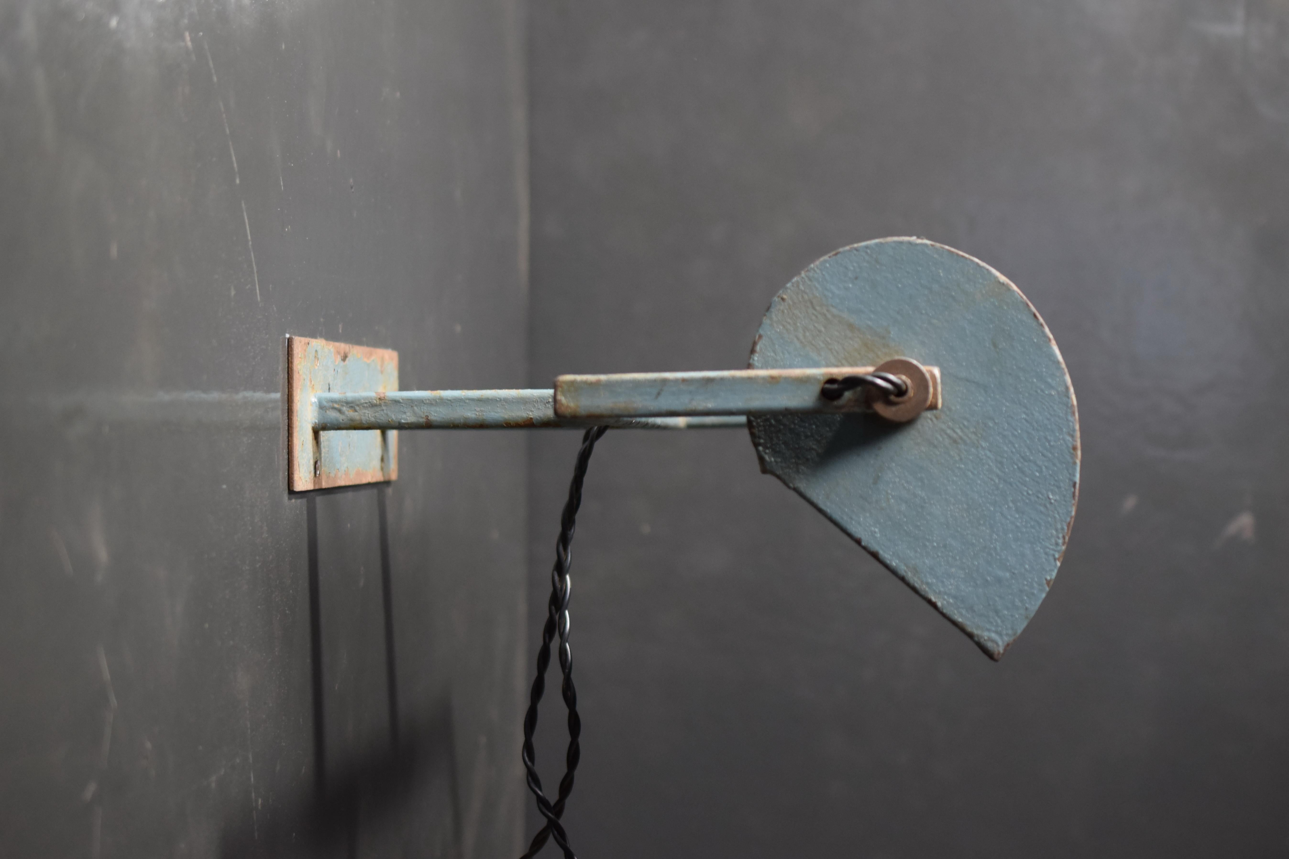 Le Corbusier LC-LU-06-A / Authentic Wall Lamp LC-II For Sale at 1stDibs