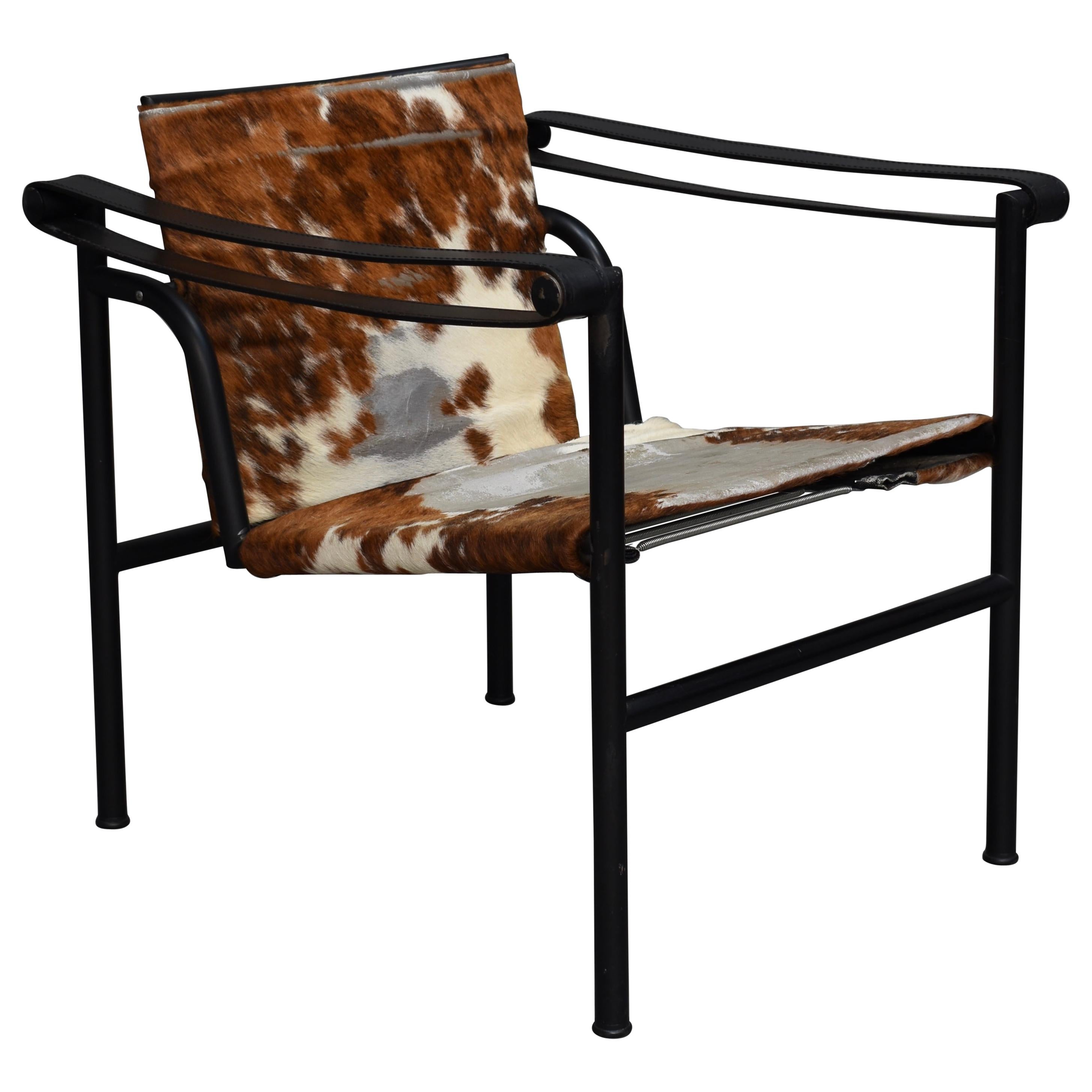Le Corbusier LC1 Chair by Cassina in Ponyskin, 1970s at 1stDibs